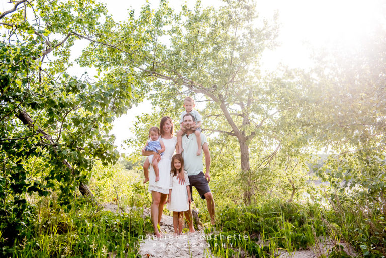 Klassen Family Photos at Grand Beach - Gabrielle Touchette Photography