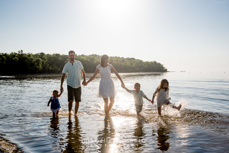 Klassen Family Photos at Grand Beach - Gabrielle Touchette Photography