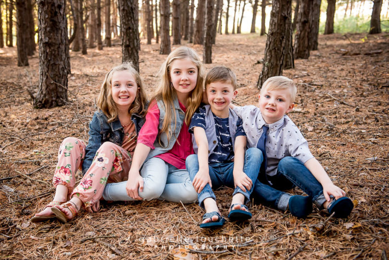 Friesen Family Photos at Birds Hill Park - Gabrielle Touchette Photography
